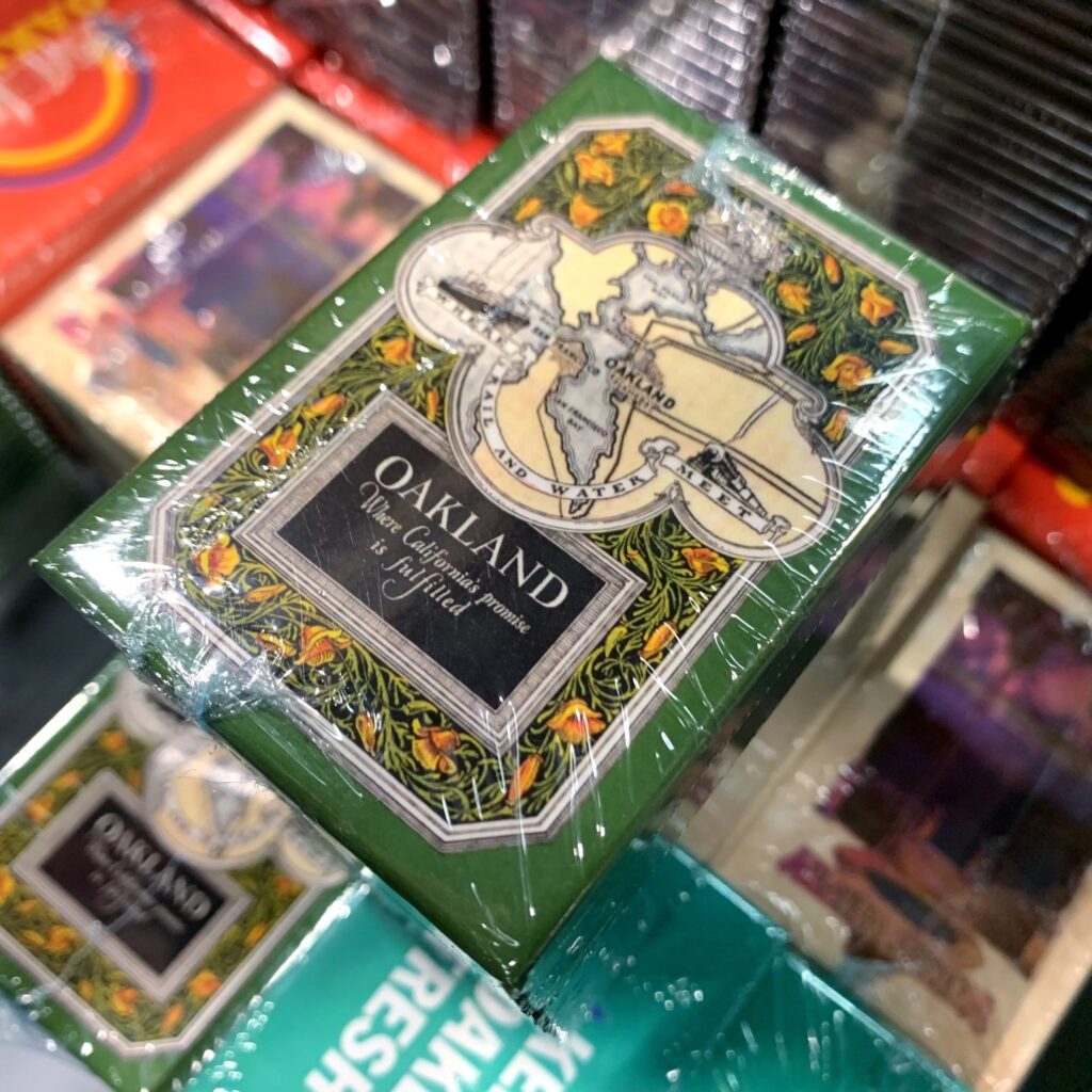 Souvenir Magnets Are Ridiculously Popular! | TheButtonPost.com