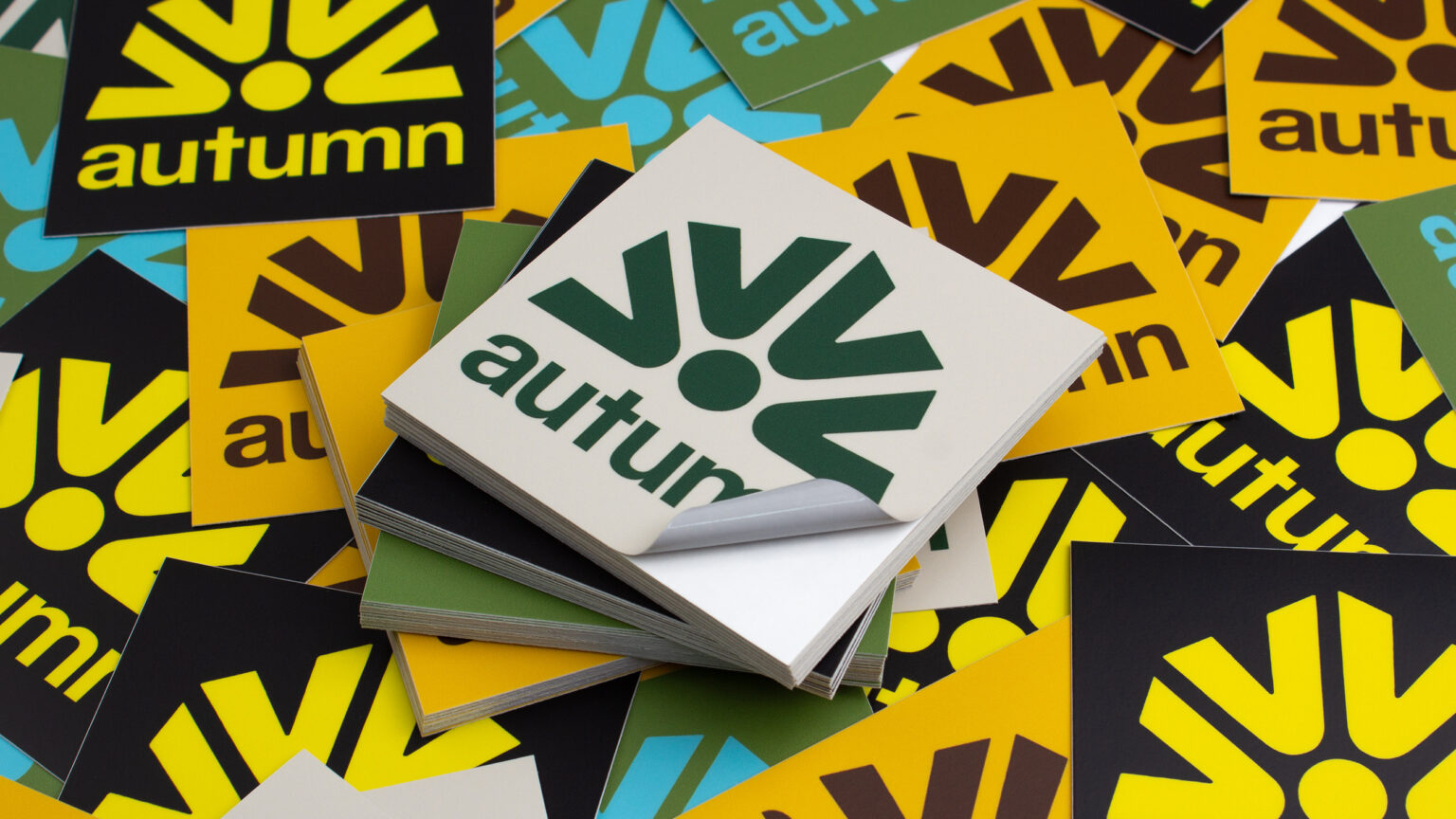 Custom Buttons, Custom Fridge Magnets - TheButtonPost.com